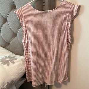 West Kei | Tops | Adorable Lightweight Top For Springsummer Light ...